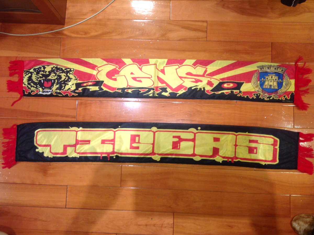 RC Lens - 20 - TIGERS – Ultras Schal